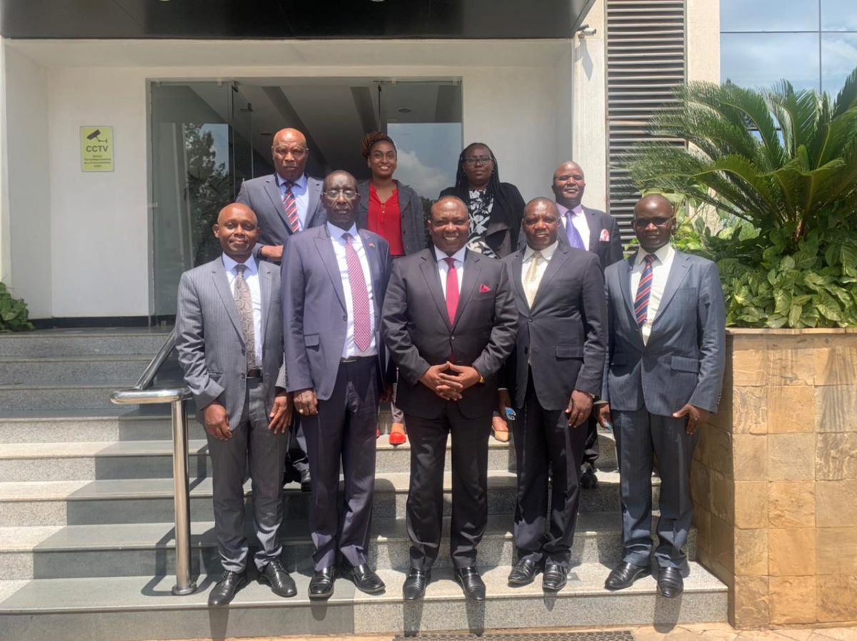 MEETING BETWEEN KENYA NATIONAL CHAMBER OF COMMERCE & INDUSTRY (KNCCI ... MEETING BETWEEN KENYA NATIONAL CHAMBER OF COMMERCE & INDUSTRY (KNCCI ...